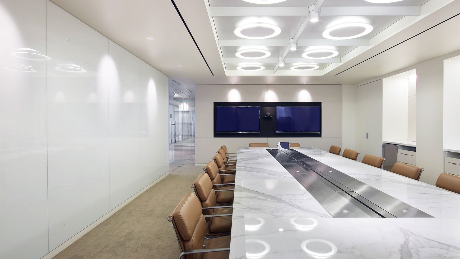 Oaktree Capital Management | IA Interior Architects